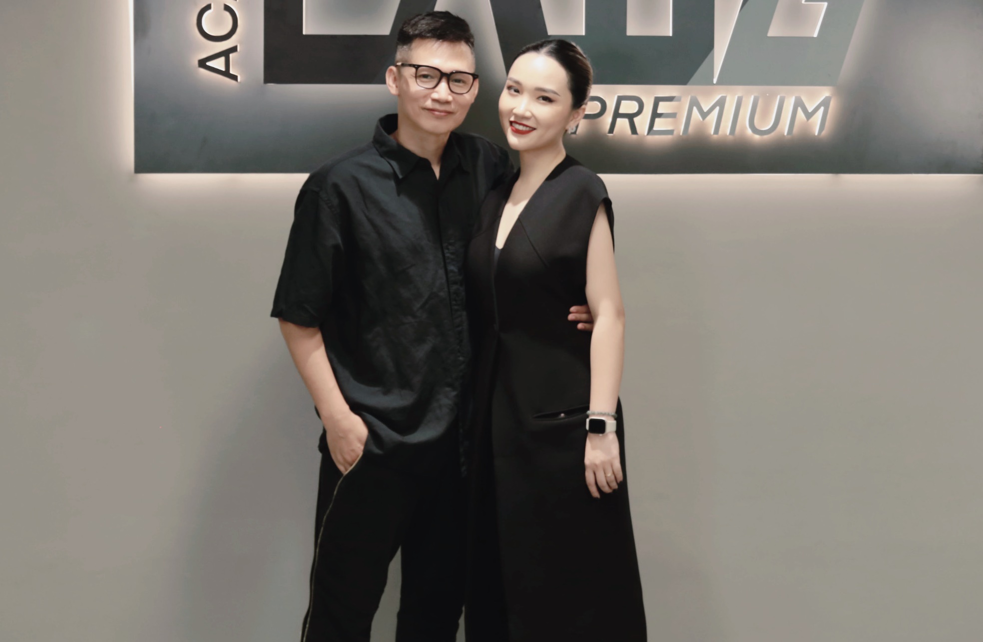 Vợ chồng trưởng nhóm Big Toe ra mắt "cơ ngơi vũ đạo" mới hoành tráng